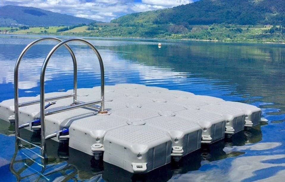 Raft 2.5m x 2.5m + Ladder - PCM Docks | Marina and Dock